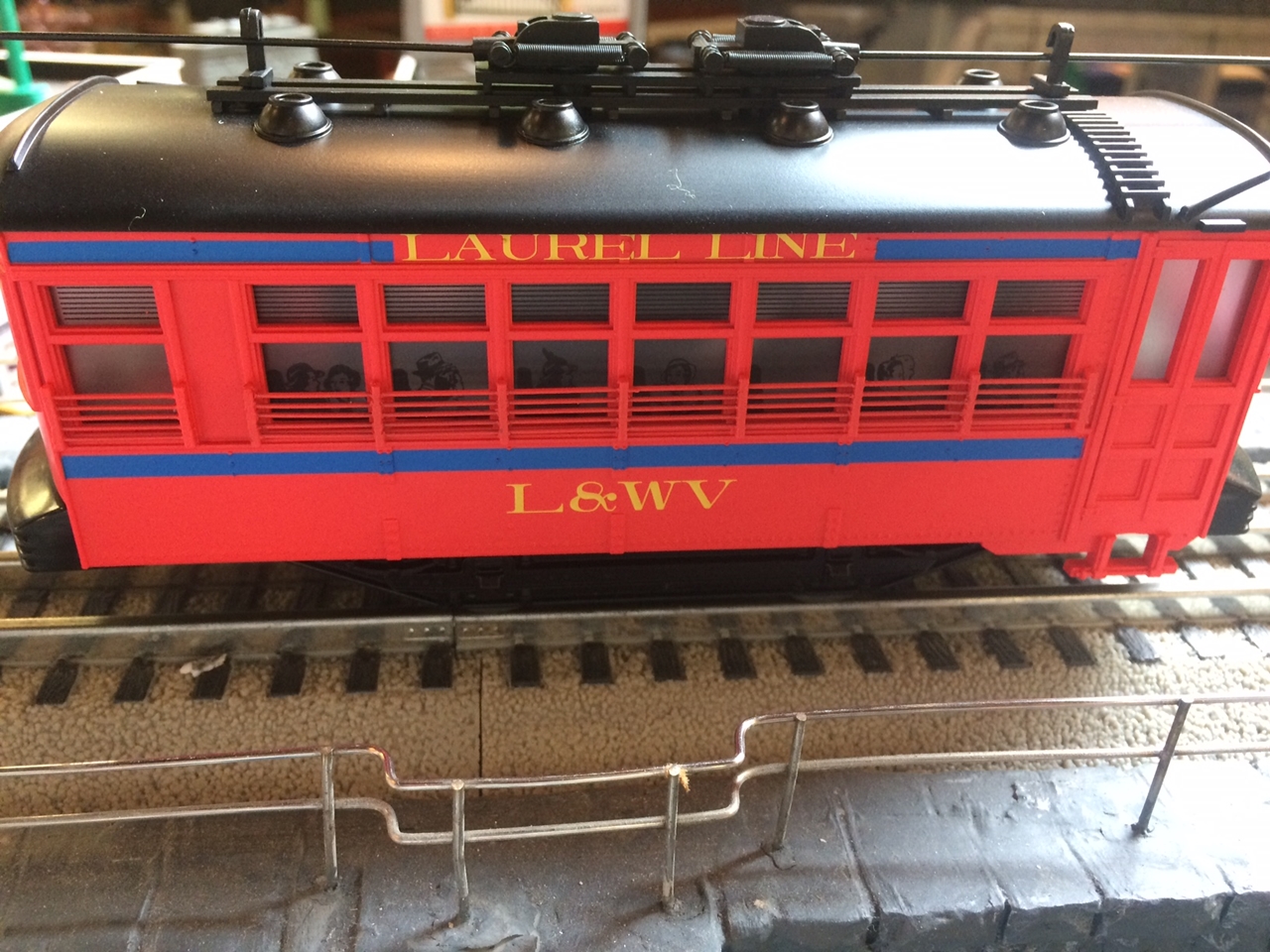Grzyboski's Train Store: Laurel Lines L&WV Motorized Trolley (Exclusive)