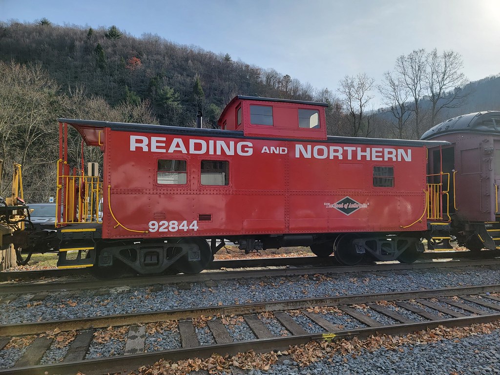 Grzyboski's Train Store: Reading & Northern Scale Northeastern Caboose ...