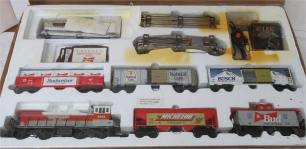 Grzyboski's Train Store: Anheuser Busch Diesel Freight Train Set
