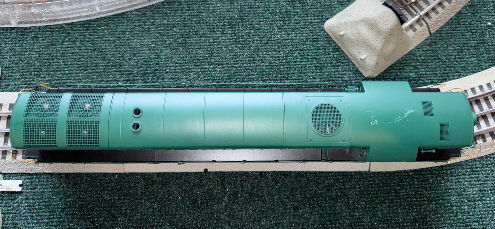 Grzyboski's Train Store: Lionel LEGACY Reading H-24-66 Trainmaster FM ...