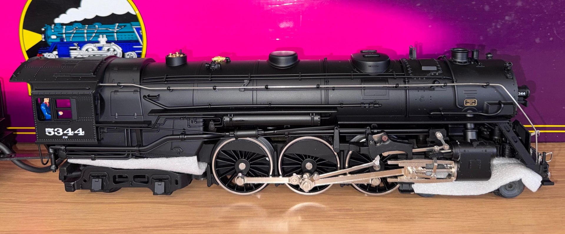 Grzyboski's Train Store: MTH Premier New York Central J-1e Hudson ...